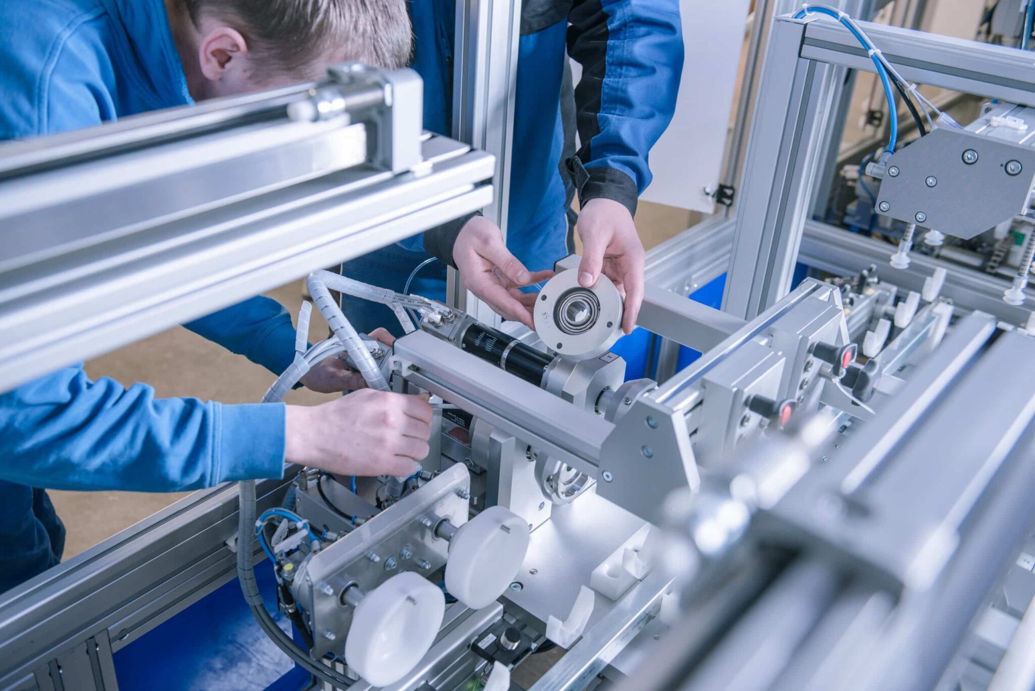 Service - Alpha Plan - System service partner worldwide